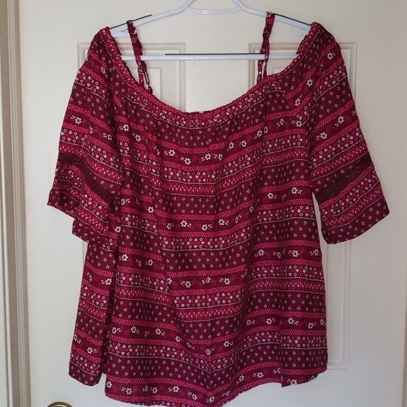 Old Navy | Tops | Nwt Old Navy Off Shoulder Bell Sleeve Top | Poshmark